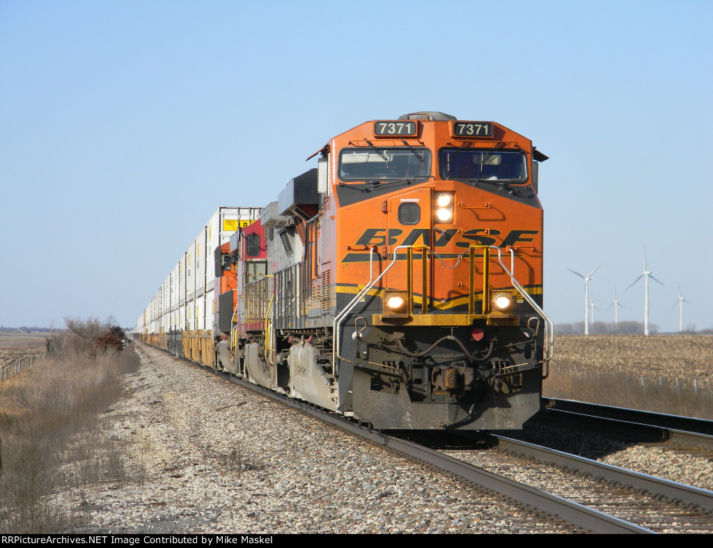 BNSF 7371